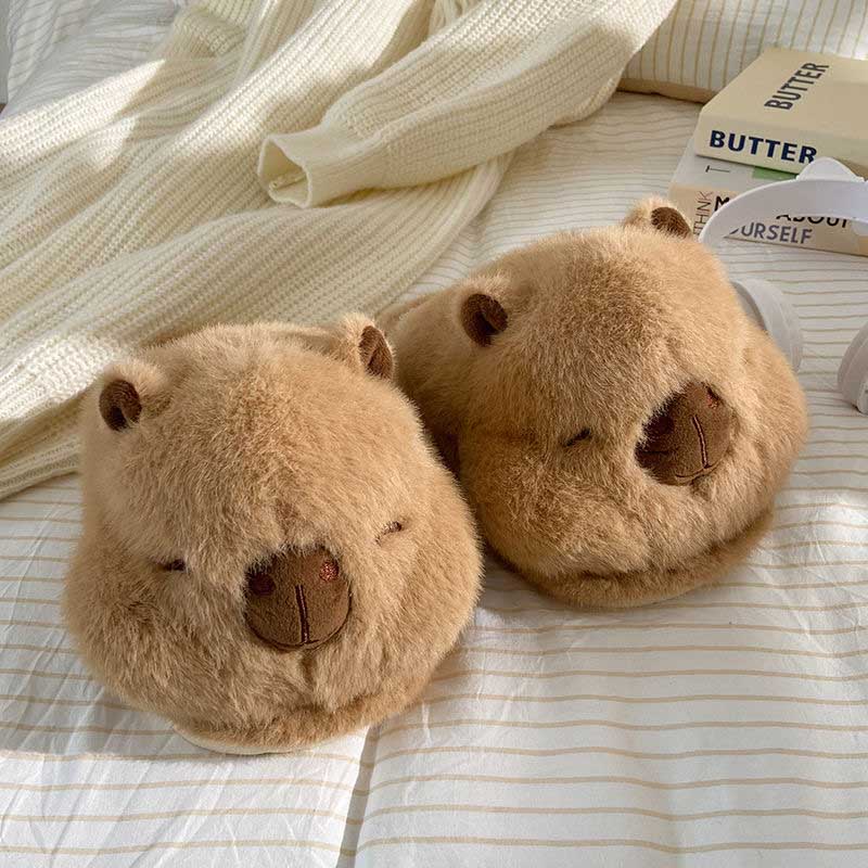 Adorable Capybara Plush Slippers – Toy Triver