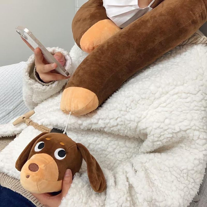 Cozy Dachshund Dog Neck Pillow – Toy Triver